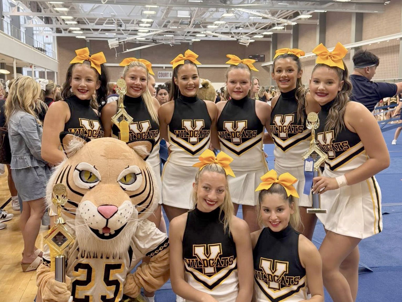 Cheerleaders shine at UCA Cheer Camp