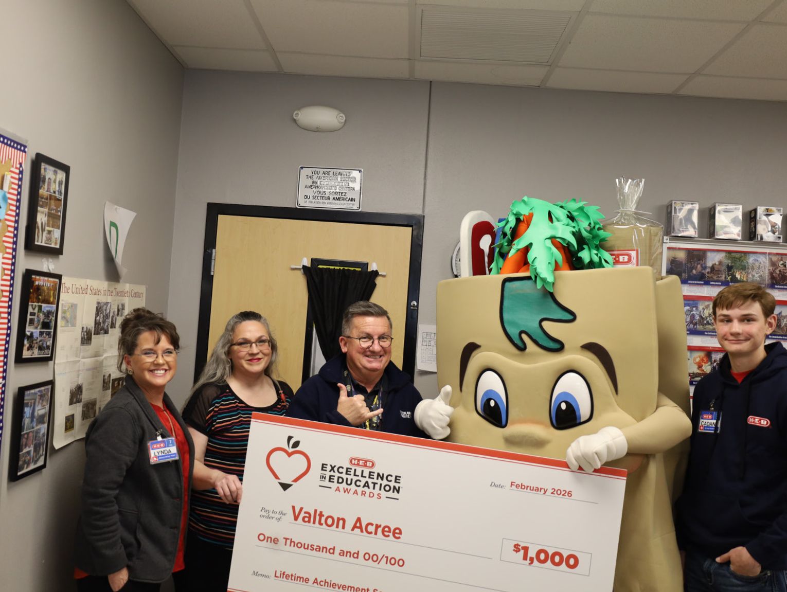HEB to reward educators