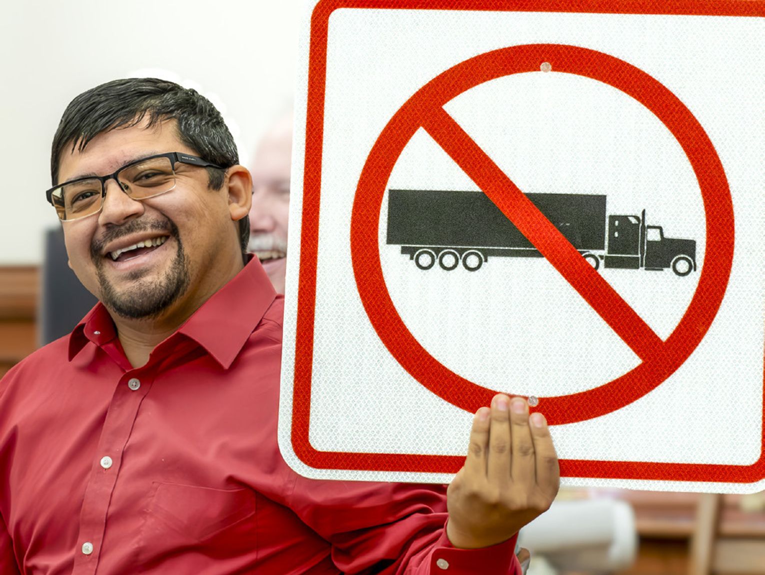 ‘No Tractor Trailers’ signs posted to help motorists